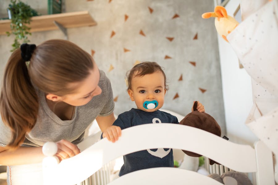 Find an Au Pair: Au Pair Agencies for Live-In Childcare | Winnie